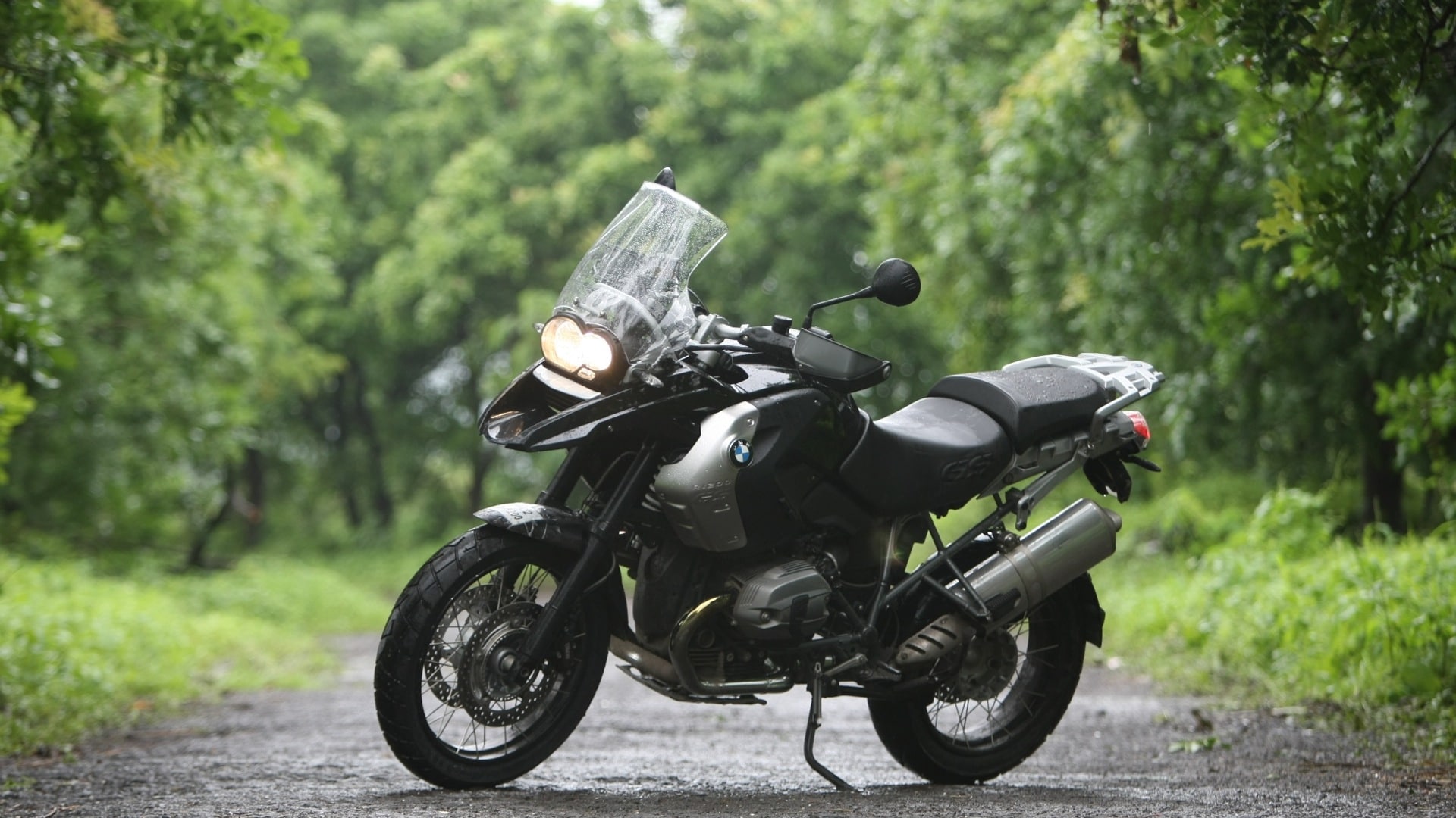 BMW R 1200 2013 GS Compare Bike Photos - Overdrive