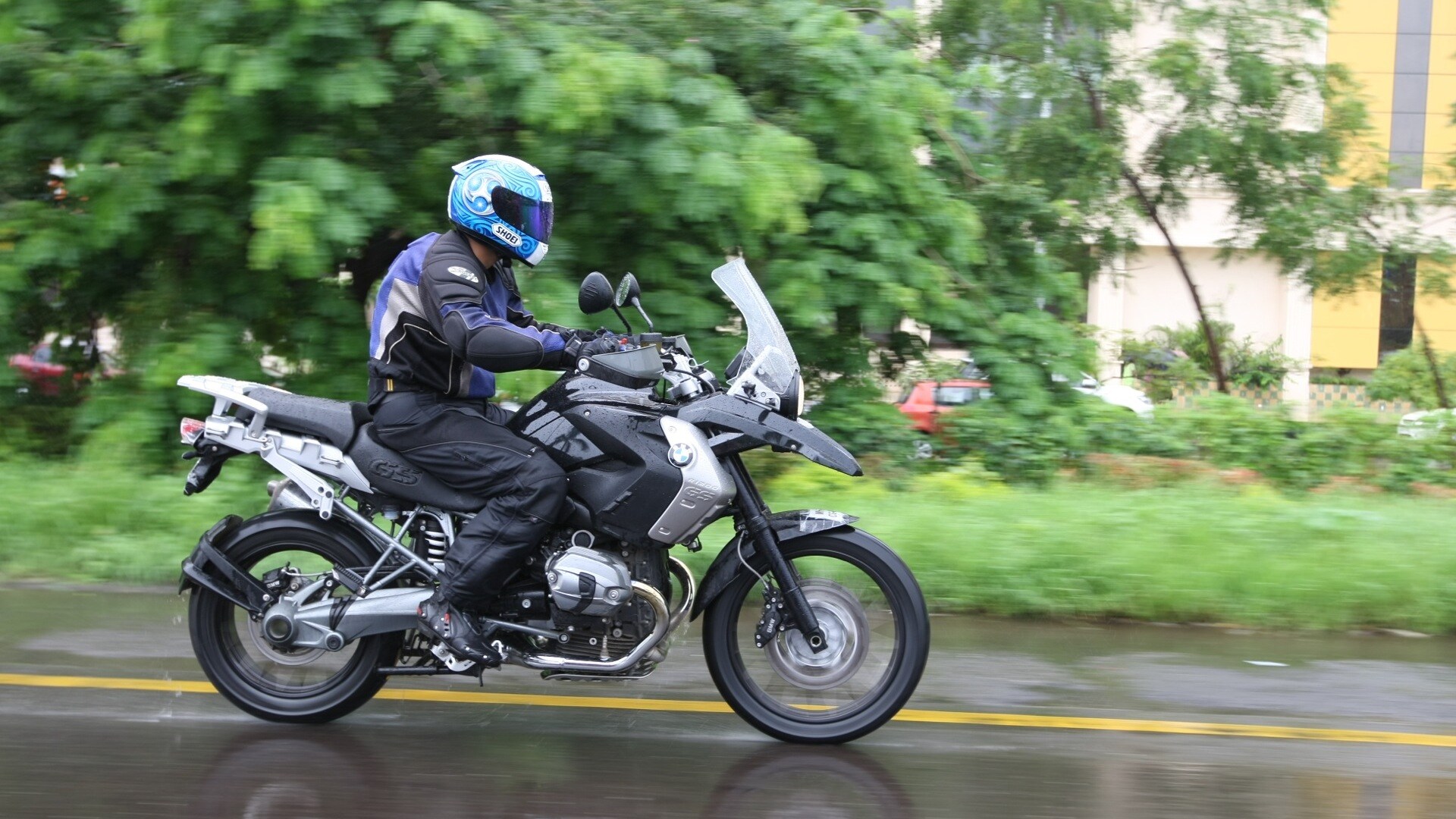 BMW R 1200 2013 GS Exterior Bike Photos - Overdrive