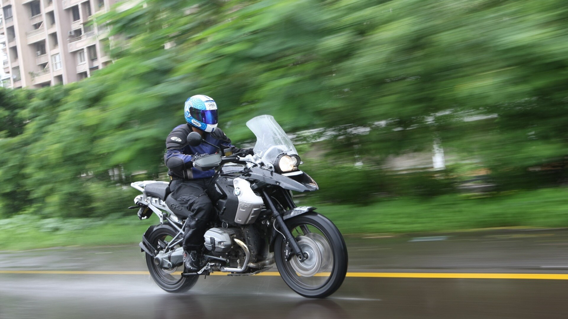 BMW R 1200 2013 GS Exterior Bike Photos - Overdrive