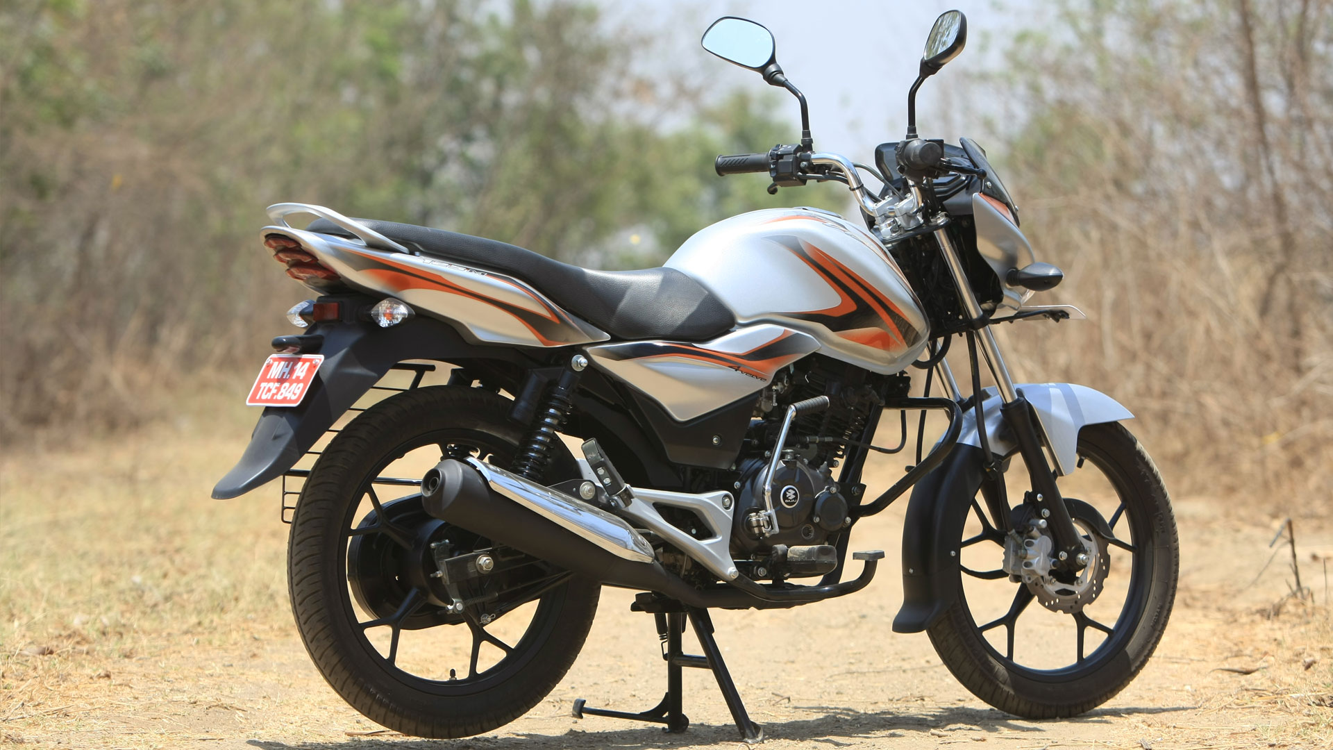 Bajaj Discover 125 M 2014 Compare Bike Photos - Overdrive