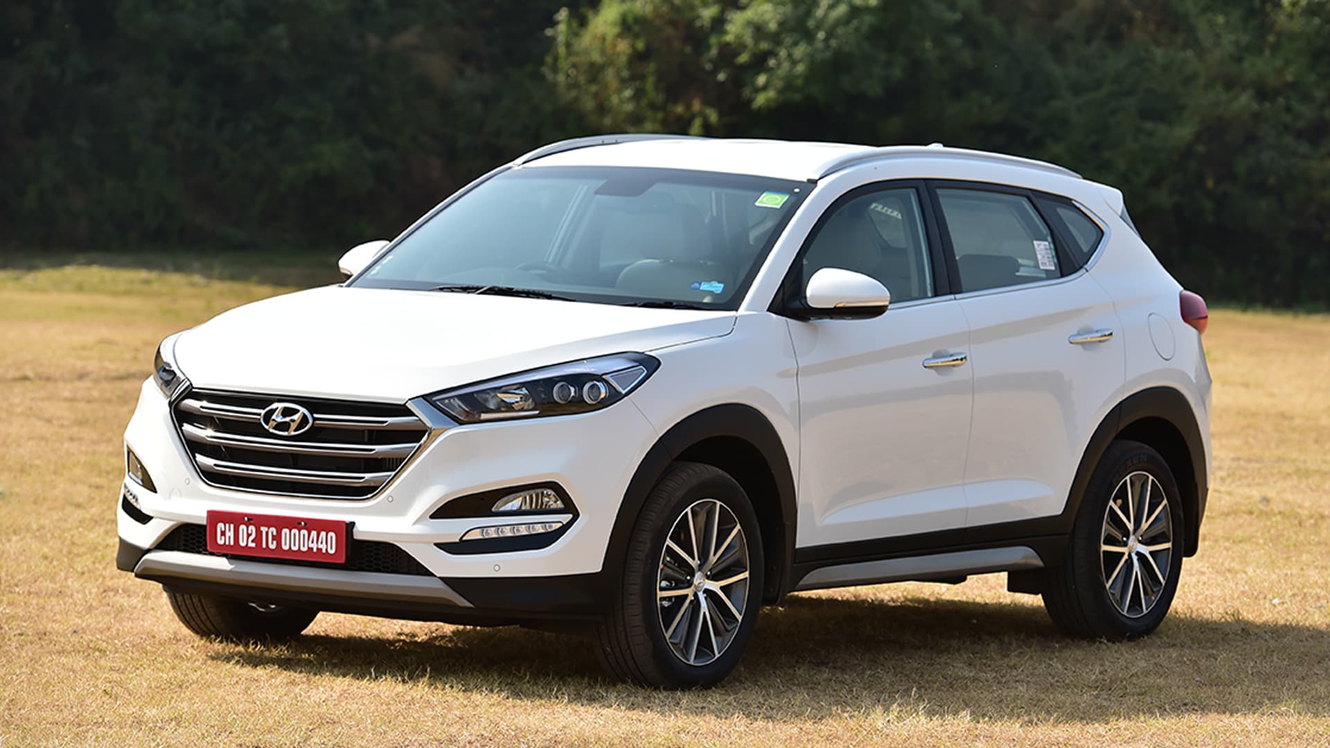 Hyundai Tucson 2016 Diesel Exterior Car Photos - Overdrive