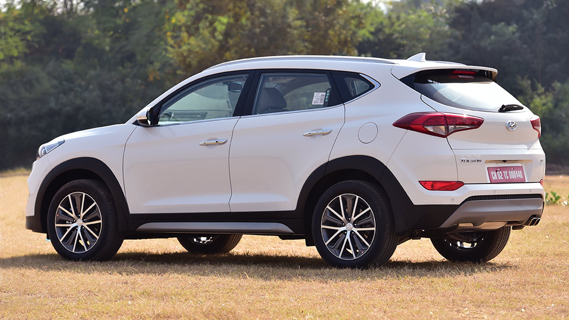Hyundai Tucson 2016 Diesel Exterior Car Photos - Overdrive