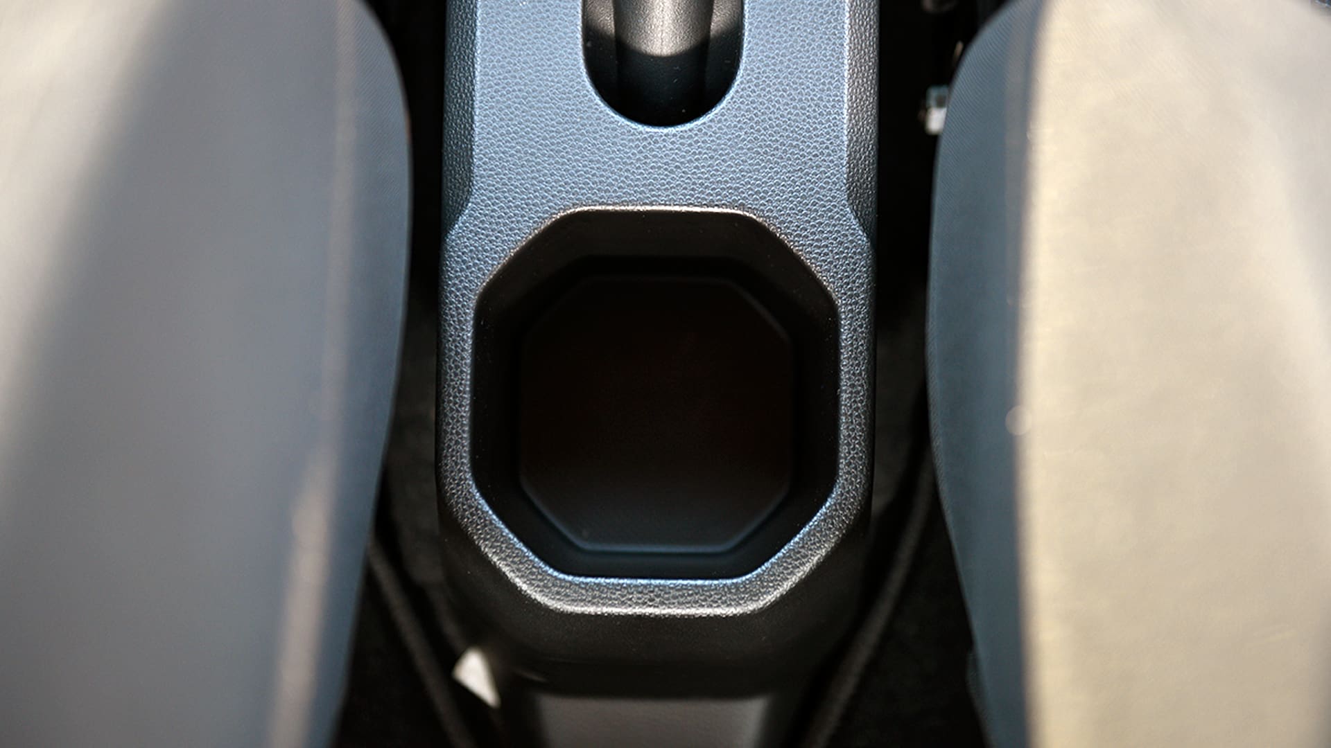 Maruti Suzuki Ignis 2017 Alpha Petrol Interior Car Photos - Overdrive