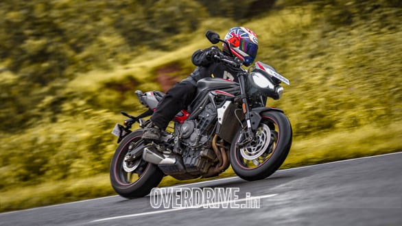 Triumph Street Triple R Road Test Review - Overdrive