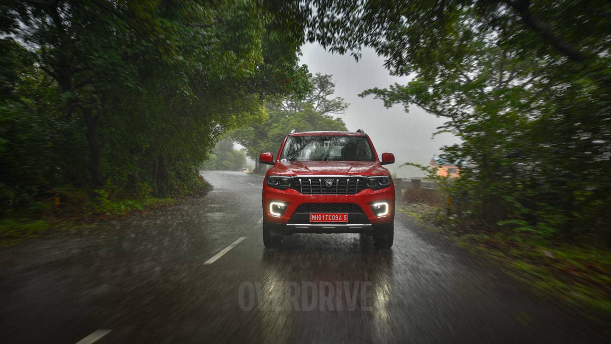 Mahindra has over 2 lakh pending orders - Overdrive