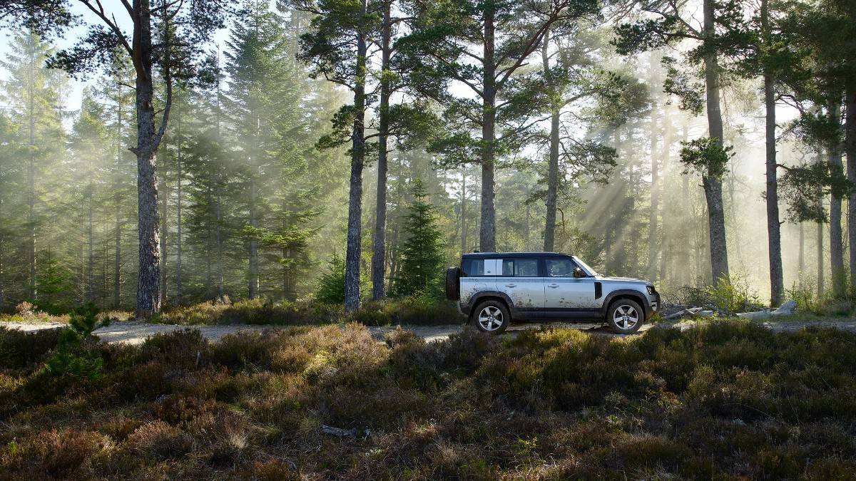 Land Rover brings unique travel experiences to India with 'Defender ...
