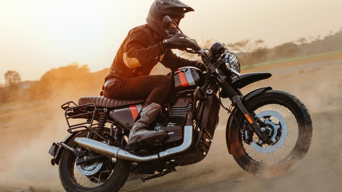 Yezdi Adventure and Scrambler get new paint scheme - Overdrive