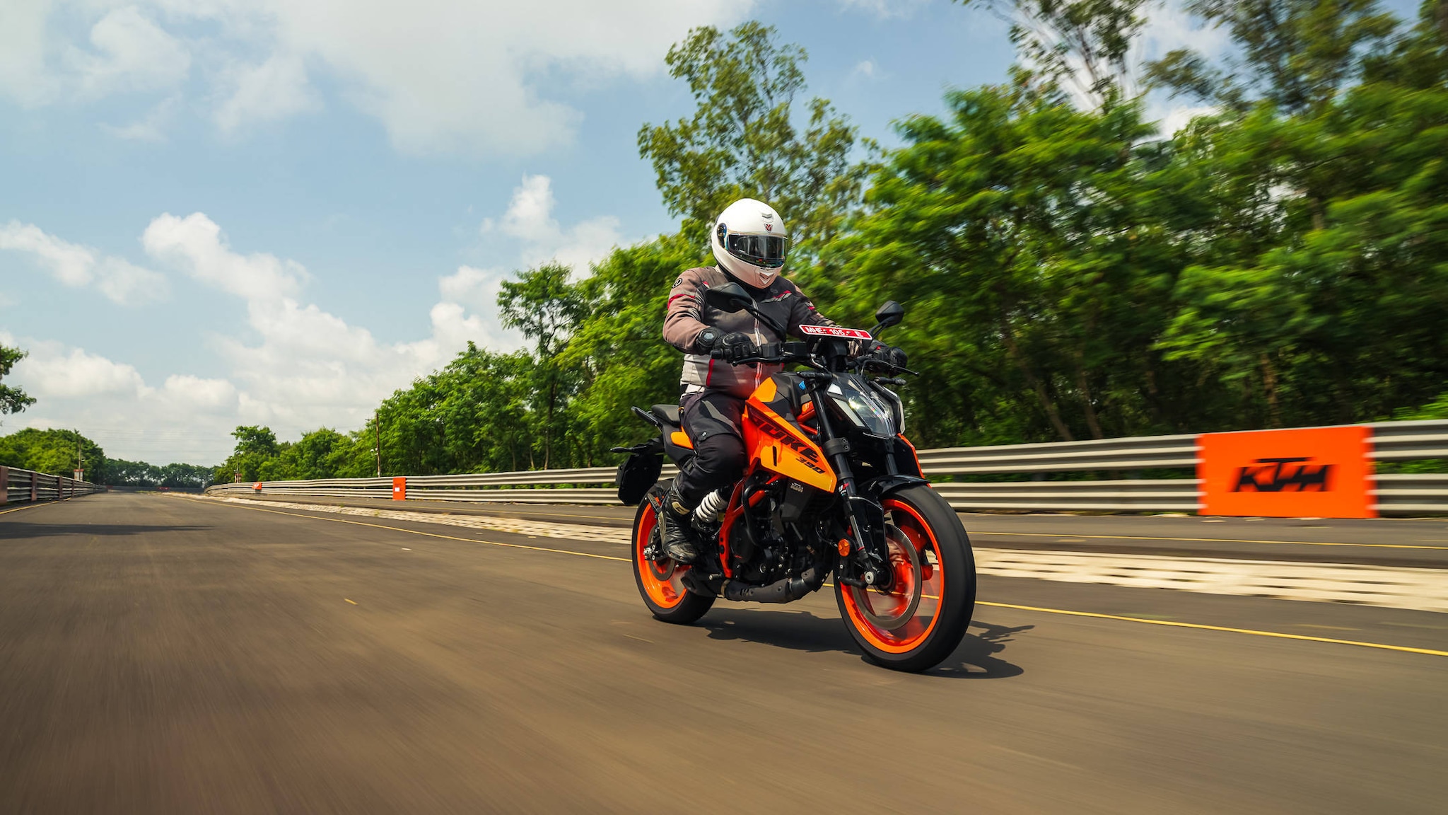 2024 KTM 390 Duke first ride review: A bettered breed - Overdrive