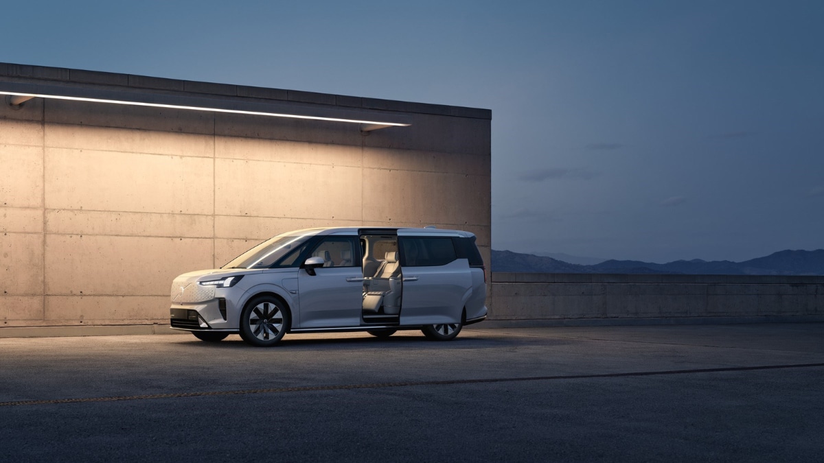 Volvo enters luxury MPV space with the all-electric EM90 - Overdrive
