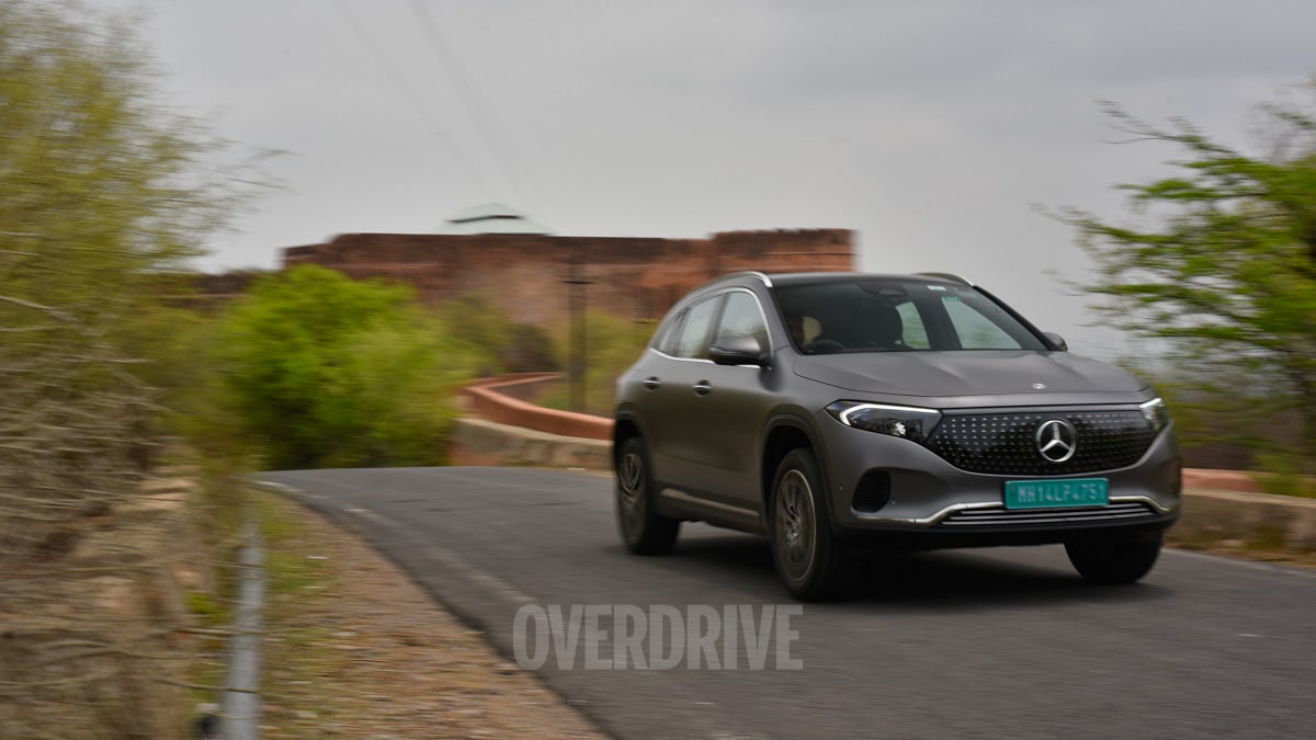 Mercedes-Benz EQA vs GLA: What is different? - Overdrive
