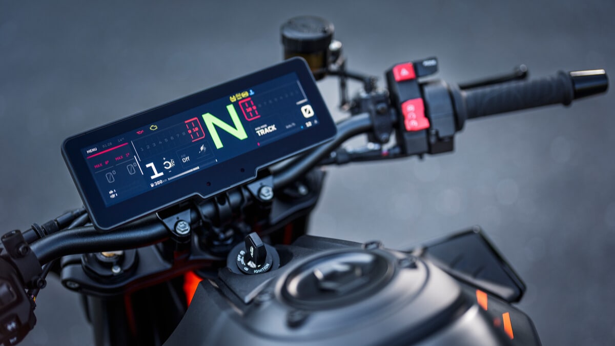 New KTM H88 & V80 instrument cluster displays revealed - Overdrive