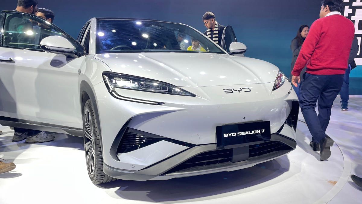 BYD Sealion 7 Unveiled. Bookings Open. Expected Launch in March - Overdrive